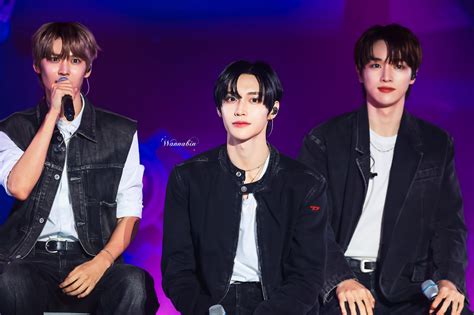 더쿠 와진짜 셋다 눈 진짜크다