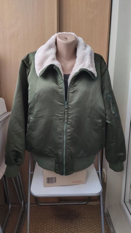 Бомбер — ціна 330 грн у каталозі Куртки Купити жіночі речі за доступною ціною на Шафі Україна