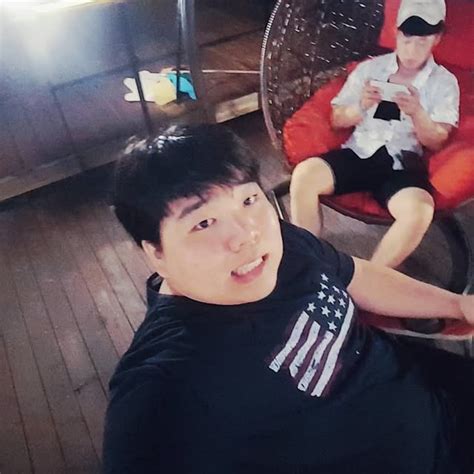 승구 Seoung 9 On Threads