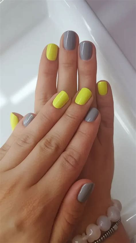 Summer Nail Colors Ideas 2025 Bright And Basic Acrylic Picks
