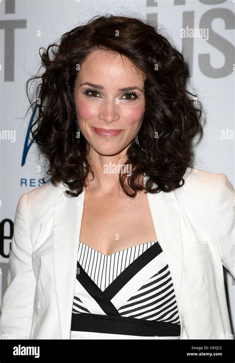 Abigail Spencer Hot