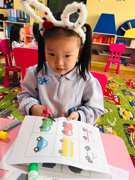 Бага насны хүүхдийн гарын болон Оюунлаг жаалууд цэцэрлэг