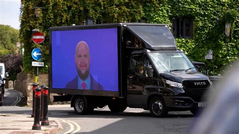 Jd Vance Meme Trolls Vp During Uk Trip