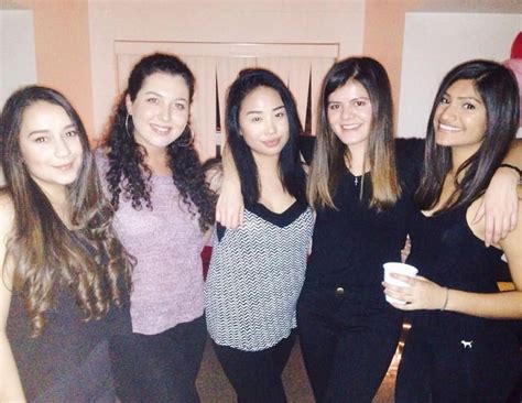 Party Girls Of Choice Scrolller