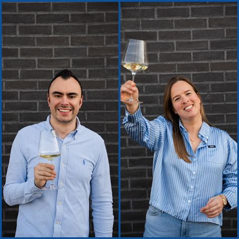 Cavesauvage The Word Is Out Mel En Roxanne Starten Cave Sauvage