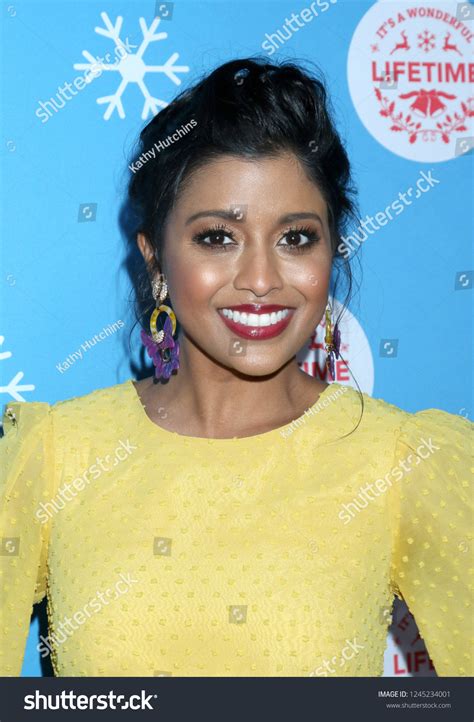 Tiya Sircar Hot