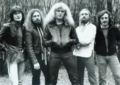 Omega Девушка с жемчужными волосами Новости в Молдове и мире Независимый информационный портал