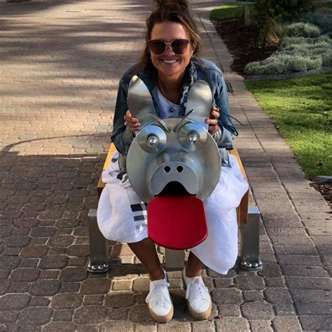 3aw Cherryl Barassi The Widow Of Afl Legend Ron Barassi Has Died More Ninesocial