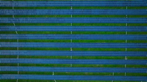 집 밖의 갱신 광전지 그리드 기술 기후 변화 낮 녹색 솔루션 대체 에너지 미래 기술 미래 에너지 발전소 에너지 에너지 부문 에너지 산업 에너지