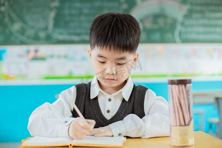 小学生摄影图片 小学生摄影作品 千库网