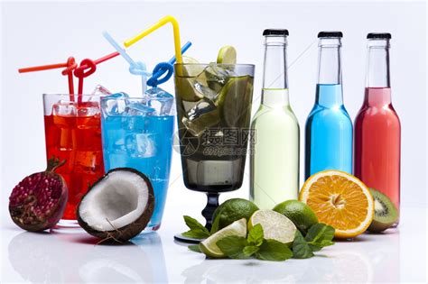 新鲜饮料高清图片下载 正版图片504735733 摄图网 新鲜饮料高清图片下载 正版图片504735733 摄图网