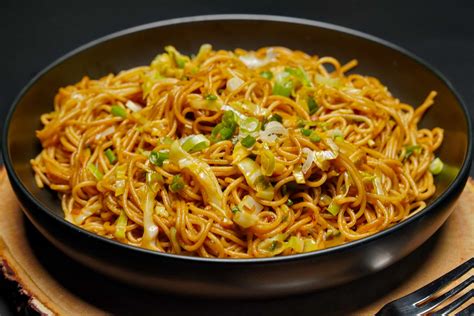 Easy Indo Chinese Schezwan Noodles A 15 Minute Street Style Feast
