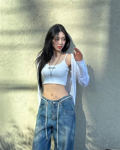 Yuna Itzy Rkpopfap Yuna Itzy Rkpopfap