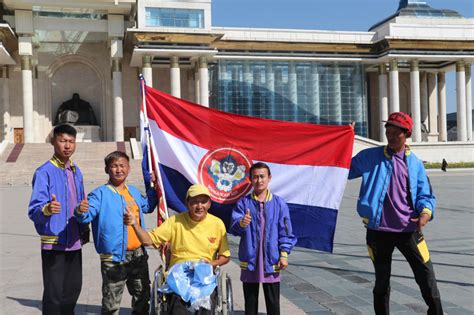 Тэргэнцэртэй иргэн 20 хоногт 670 км замыг туулж Улаанбаатарт ирлээ Eguur Mn