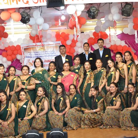 Science Laboratory Maharishi Dayanand Aadarsh Uch Vidalaya