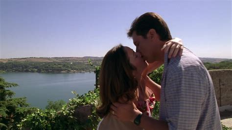 Auscaps Ray Romano Shirtless In Everybody Loves Raymond Italy Part