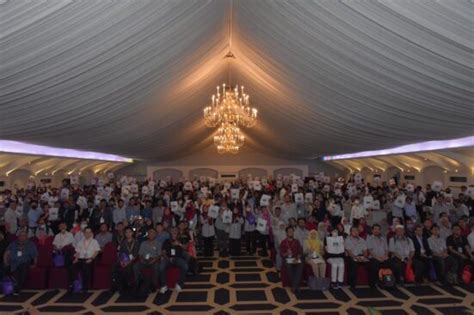 Rising To The Top UTM FKE Babes Impress At The 6th Electrical Engineering Capstone Showcase