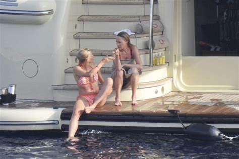 Melanie Griffith Hot Photos Thefappening