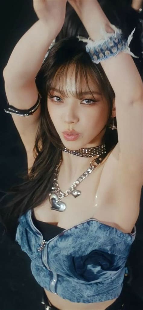 Pin By 𝙺𝚒𝚜𝚜𝚎𝚍 𝚋𝚢 𝚝𝚑𝚎 𝚖𝚘 On Aespa Pretty Korean Girls Celebrities