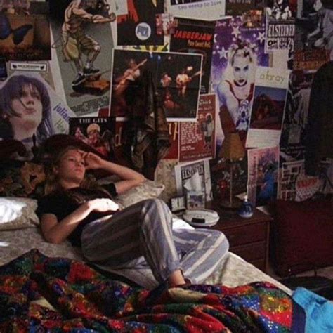 Straight Out Of A 2000s Movie Movie Bedroom Grunge Room 10 Things