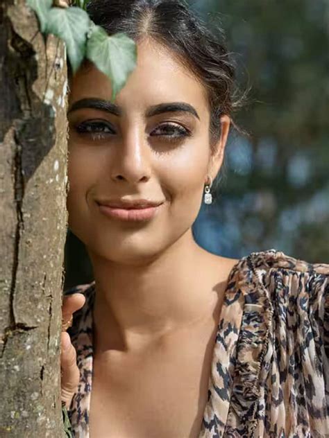 जुल्म की इंतेहा अरबपति की बेटी जिसे 3 हफ्ते जीनी पड़ी नरक जैसी जिंदगी Who Is Vasundhara Oswal