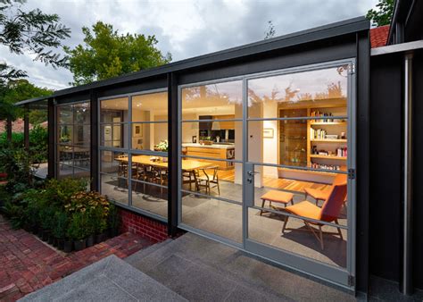 Cox Architecture Adds Steel And Glass Conservatory To House