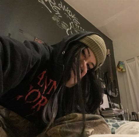 34 Cute Selfie Ideas In 2025 Cute Selfie Ideas Egirl Pfp Cute