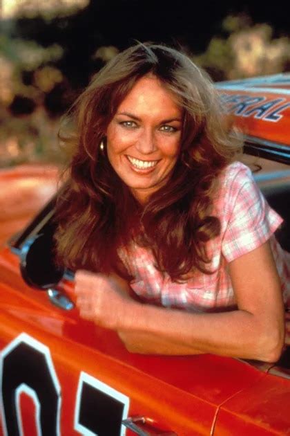 Qué fue de la vida de Catherine Bach la prima Daisy de Los Dukes de Hazzard Infobae