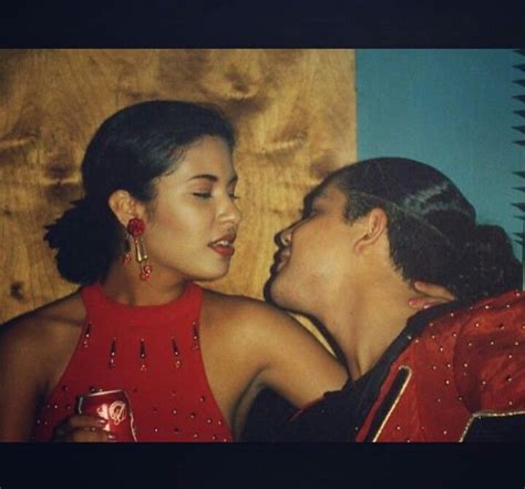 Selena And Chris Selena Quintanilla Selena And Chris Selena And