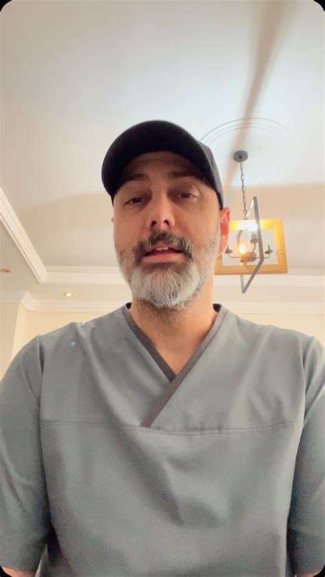 ‎مهرداد کریمی‎ ‎فاصله یه حرف ساده است همراه با یکی از زیباترین