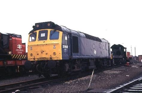 Original Colour Slide Of 25908 Br Class 25 Diesel Loco £250 Picclick Uk
