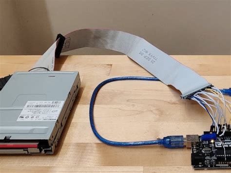 David Hansels Arduinofdc Converts An Arduino Into A Usb Floppy Drive Controller