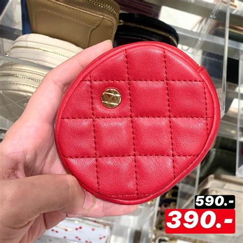 Eventpass 👛 พาช็อปกระเป๋าสตางค์ Vnc ทรงฮิต ราคาหลักร้อย