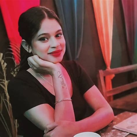 B Deep Deep 525 • Threads Say More