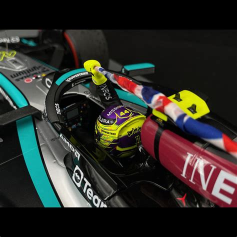 Lewis Hamilton Mercedes Amg W15 E Performance N° 44 Winner British Gp