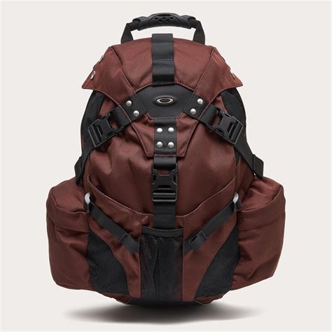Oakley Icon Rc Backpack In Grenache Oakley® Us