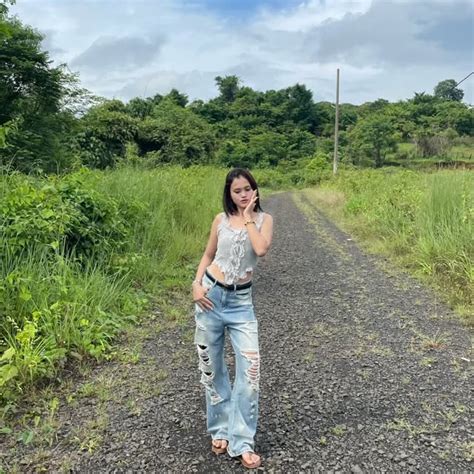 Khun Lynet Lynet Linet • Threads Say More