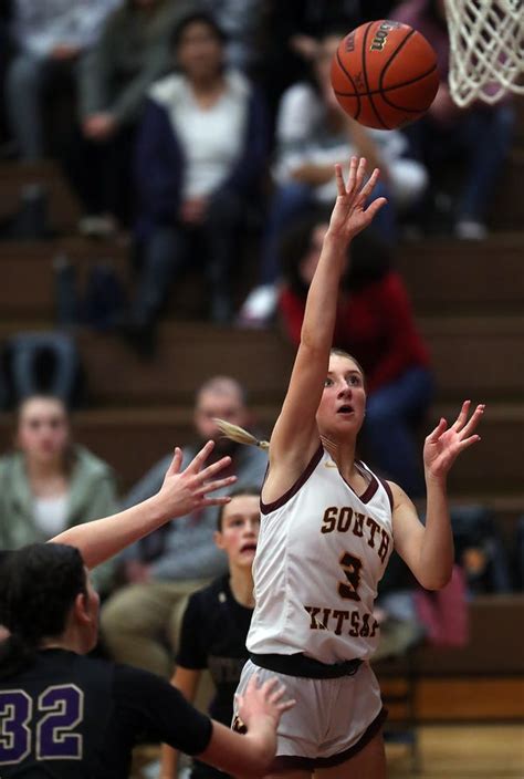 South Kitsap Girls Basketball Rebounding Under Anthony Lewis
