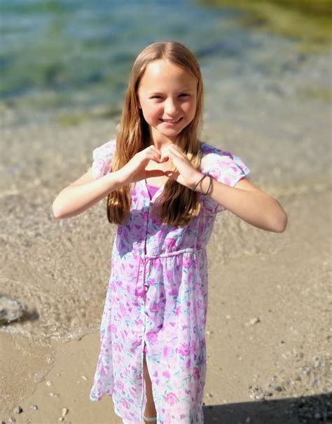 Picture Of Laura Graser