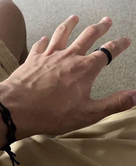 Mafia Mattia Polibio Chapter Hand Pictures Hand Reference Male Hands