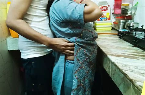 Bhabhi Ki Gand Chudai Kichen Me Hindi Audio Kitchen Porn Feat