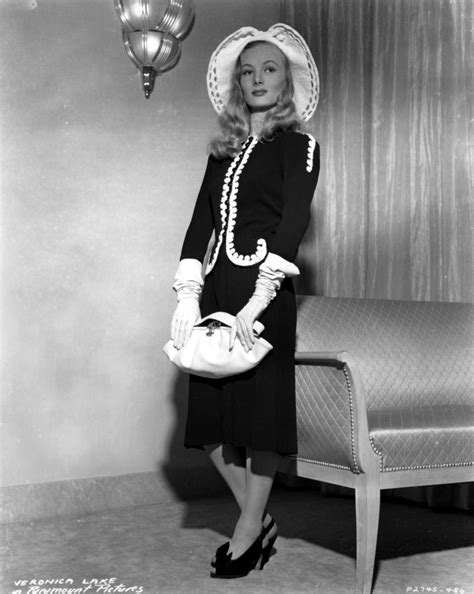 Veronica Lake ©2019 Veronica Lake Style Veronica Lake Christmas