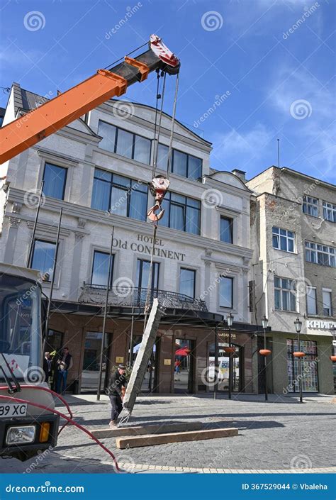 Construction Crane Assembly Stage Tower Crane Assembly Installation