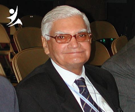 Heroes Of The Real World