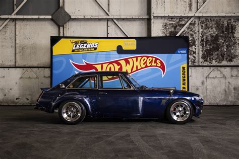 This Mgb Gt Is A Home Built Recycled Monster With A 0 60 Time Of 4 2 Seconds Carscoops