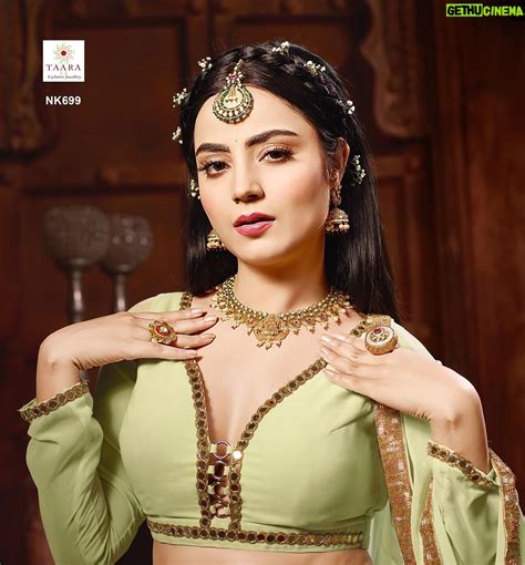 Minakshi Jaiswal Wiki Biography Age Gallery Spouse And More