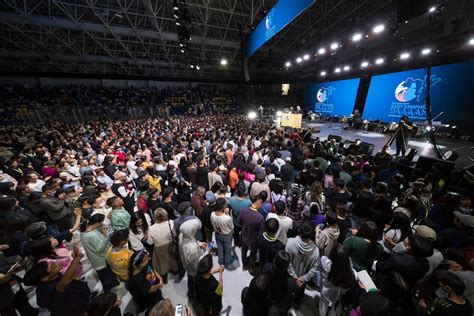 Franklin Graham On Twitter It Was Thrilling To See Hundreds Of People