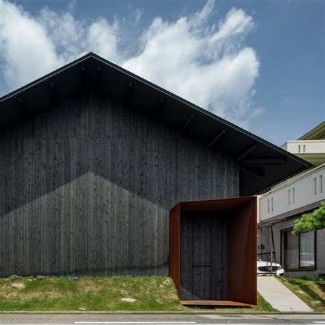 House Folded By Alphaville Dezeen