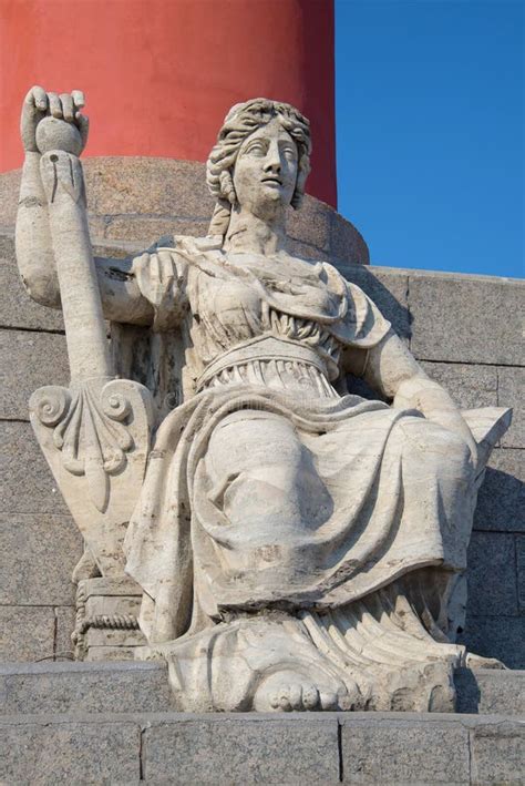 Escultura Alegórica Del Volga River1809 1813 En La Parte Inferior Del Cierre Rostral Meridional