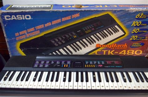 Teclado CASIO CTK 480 - Funcionando, na caixa, com cabo